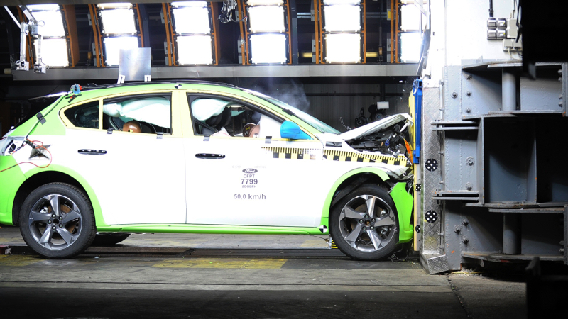 Novo Ford Focus com classificação 5 estrelas nos testes Euro NCAP